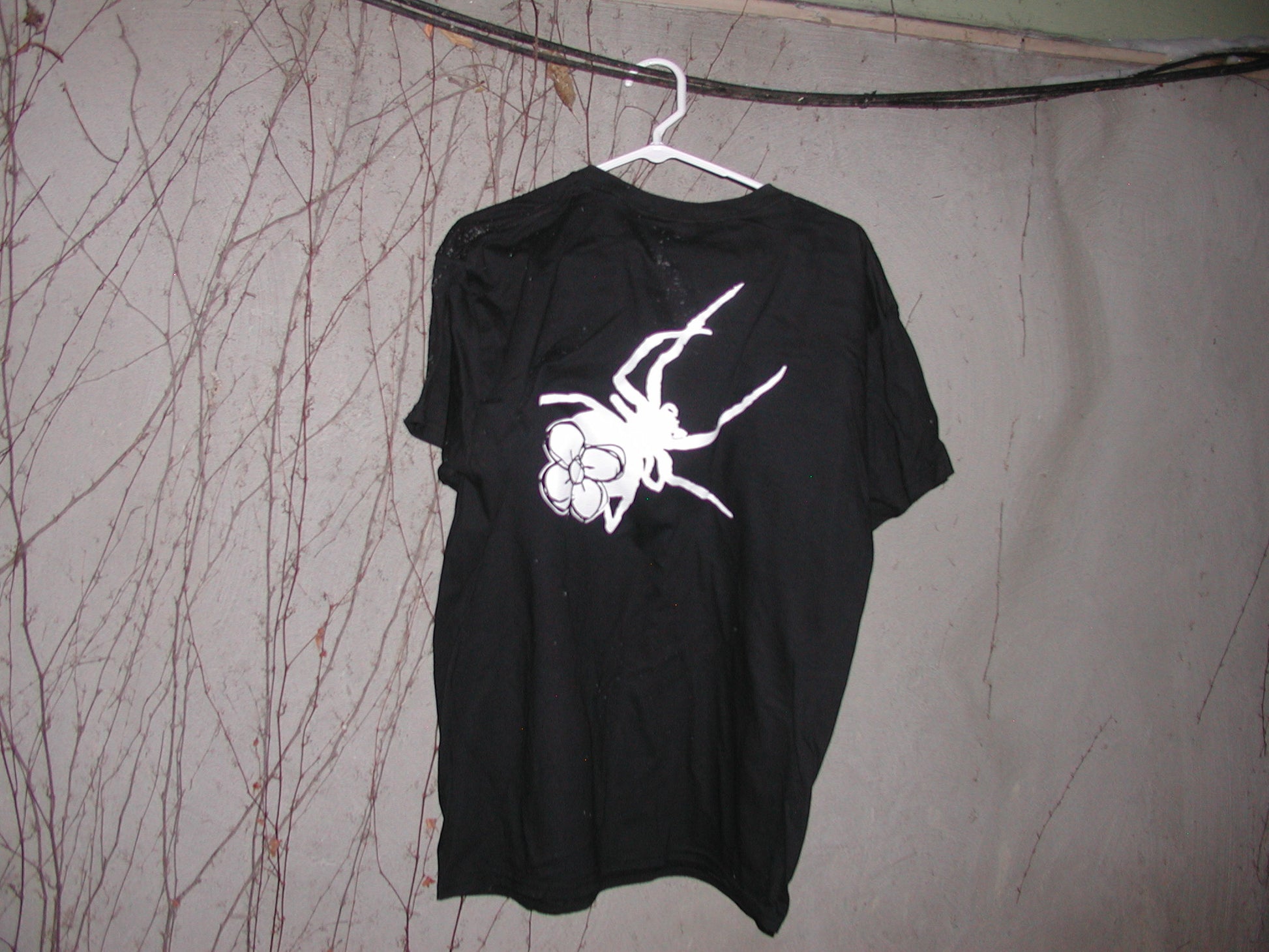 this merch is ass – aWannabe